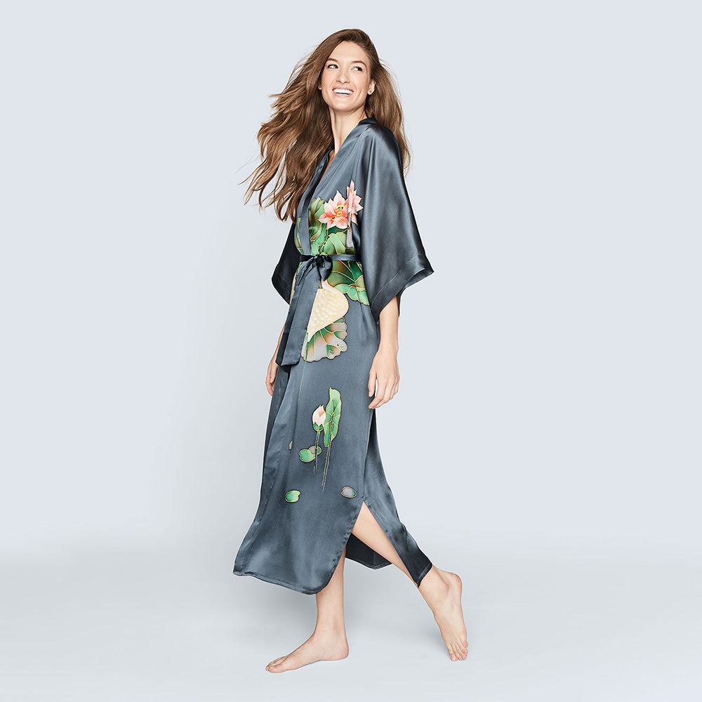 Hand-Painted Crane Long Silk Kimono Robe | KIM+ONO – kimandono.com