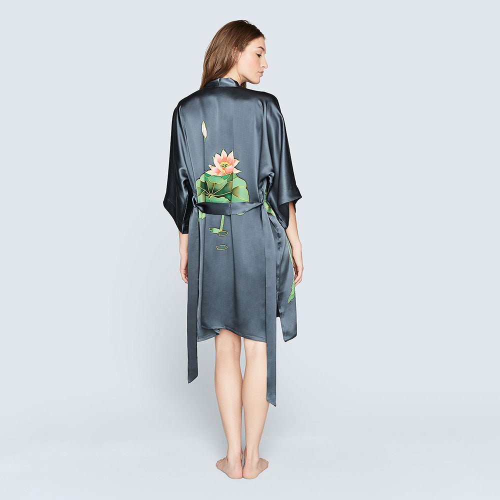 Silk Handpainted Crane Kimono Robe - Short | KIM+ONO – kimandono.com
