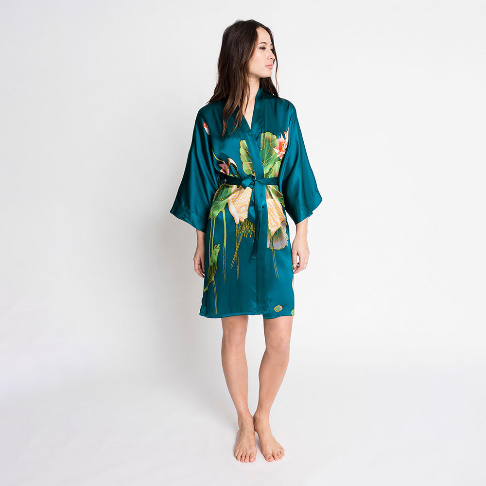 Silk Handpainted Crane Kimono Robe - Short | KIM+ONO – kimandono.com