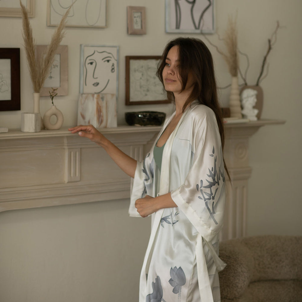 Silk Handpainted Lotus Kimono Robe, White - Short | KIM+ONO – kimandono.com