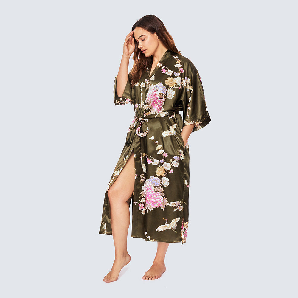 Chrysanthemum & Crane Long Kimono Robe, Plus Size – kimandono.com