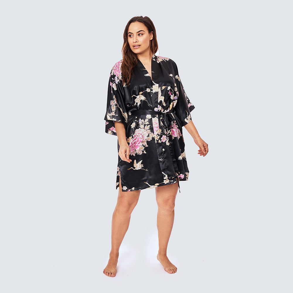 Plus Size Chrysanthemum & Crane Kimono Robe - Short – kimandono.com