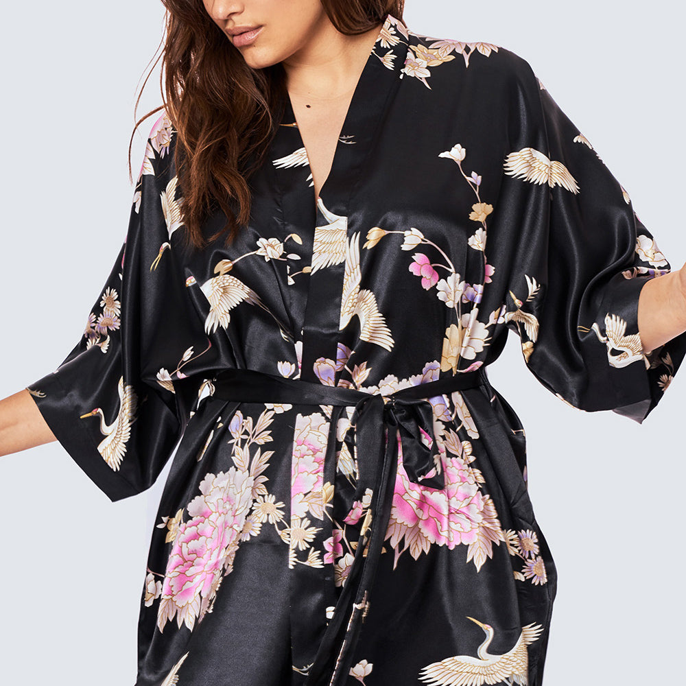 Plus Size Chrysanthemum & Crane Kimono Robe - Short – kimandono.com
