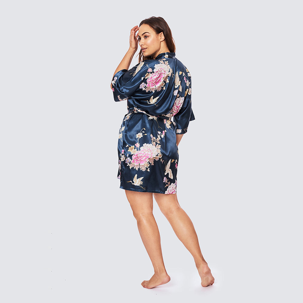 Plus Size Chrysanthemum & Crane Kimono Robe - Short – kimandono.com