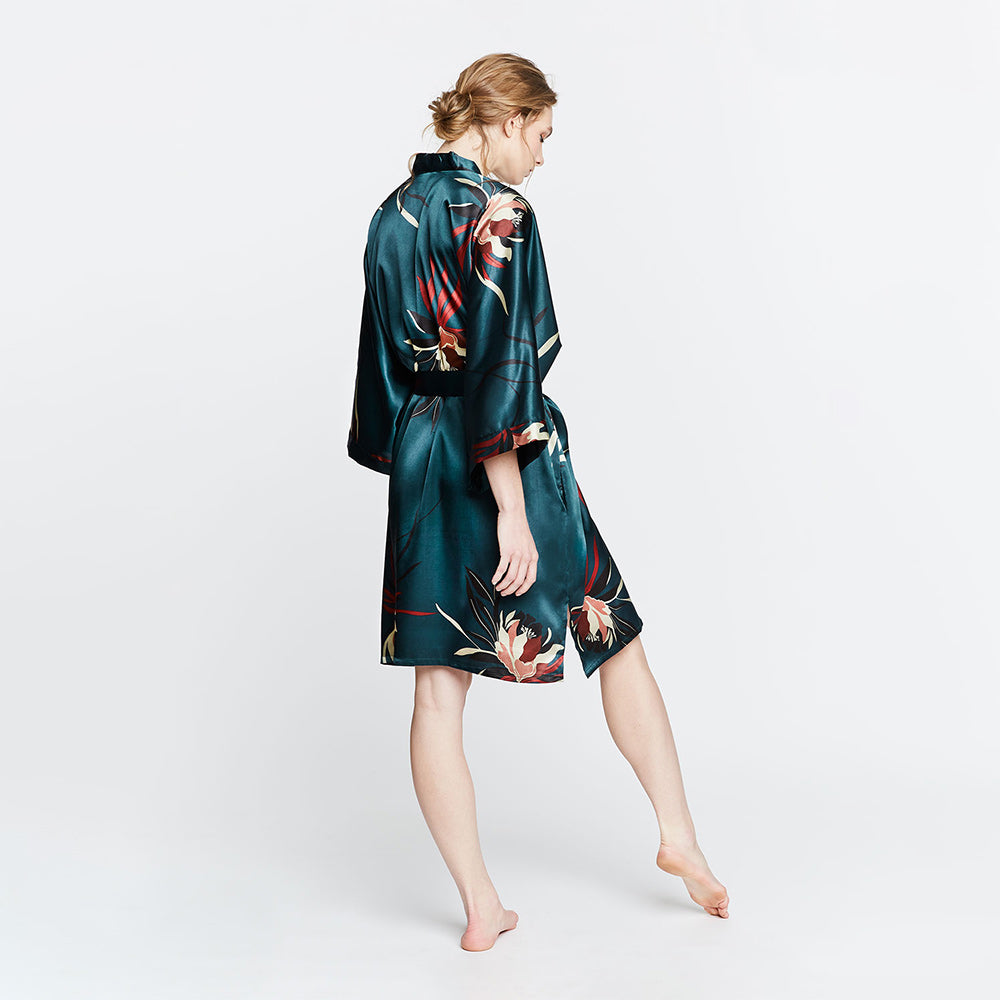 Hana Satin Kimono Robe - Short | Kimono Robe with Pockets – kimandono.com