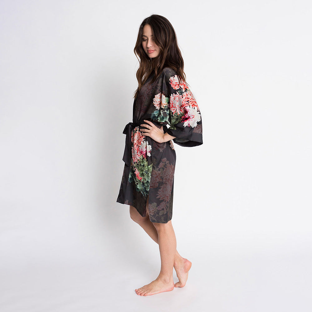 Coral Chrysanthemum Kimono Robe - Short | KIM + ONO – kimandono.com