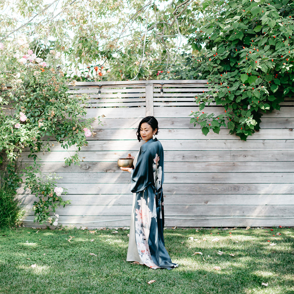 Silk Lotus Flower Kimono Robe - Long | KIM+ONO – kimandono.com