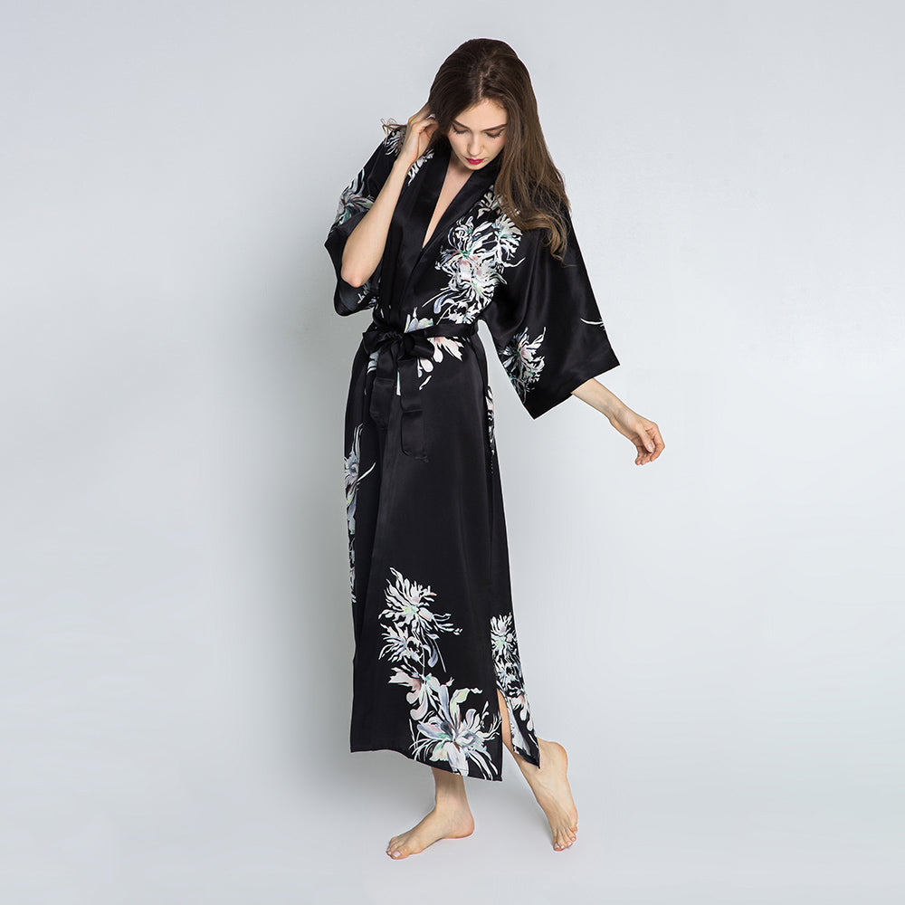 Handcrafted Yuri Luxury Silk Kimono Robe - Long | KIM+ONO – kimandono.com