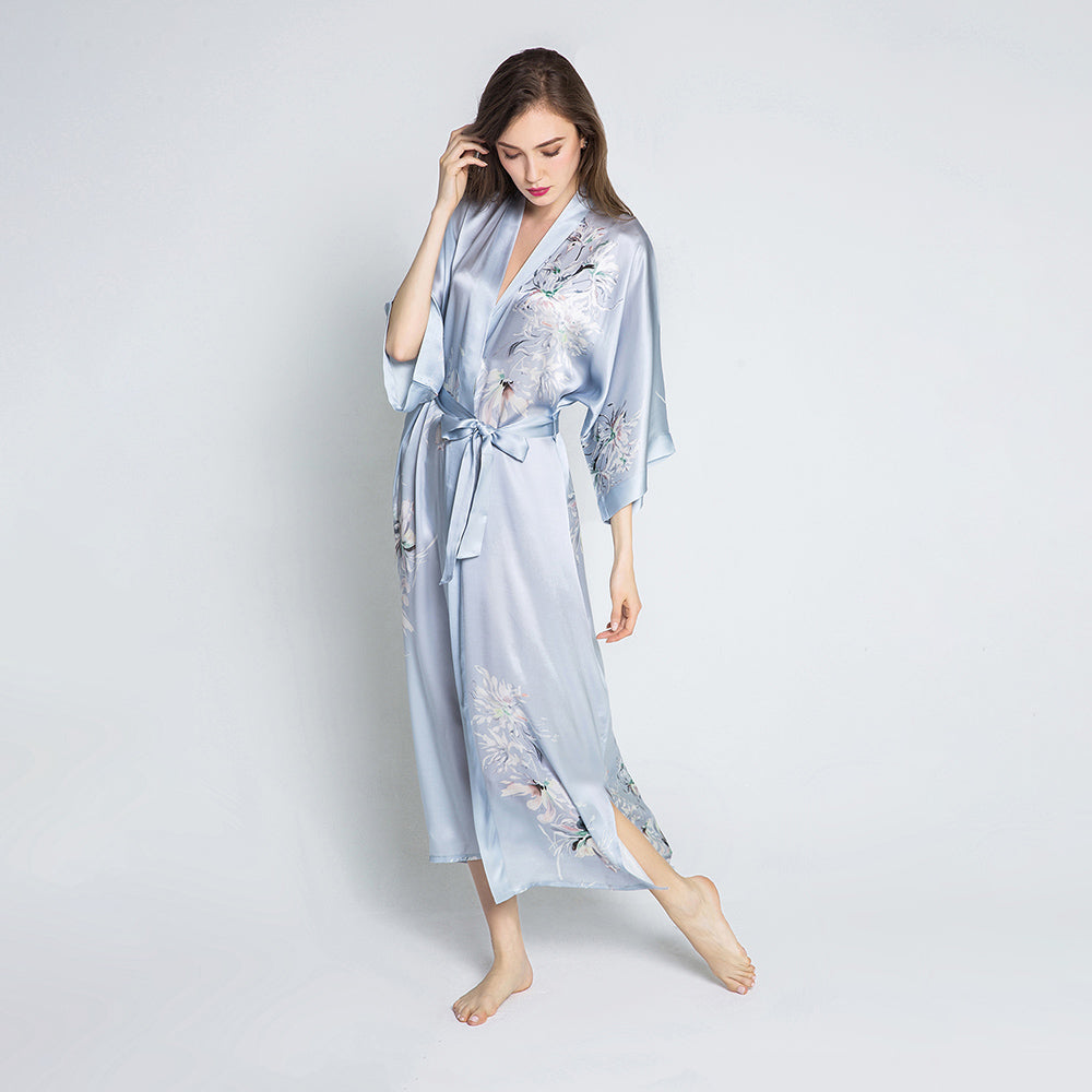 Handcrafted Yuri Luxury Silk Kimono Robe - Long | KIM+ONO – kimandono.com