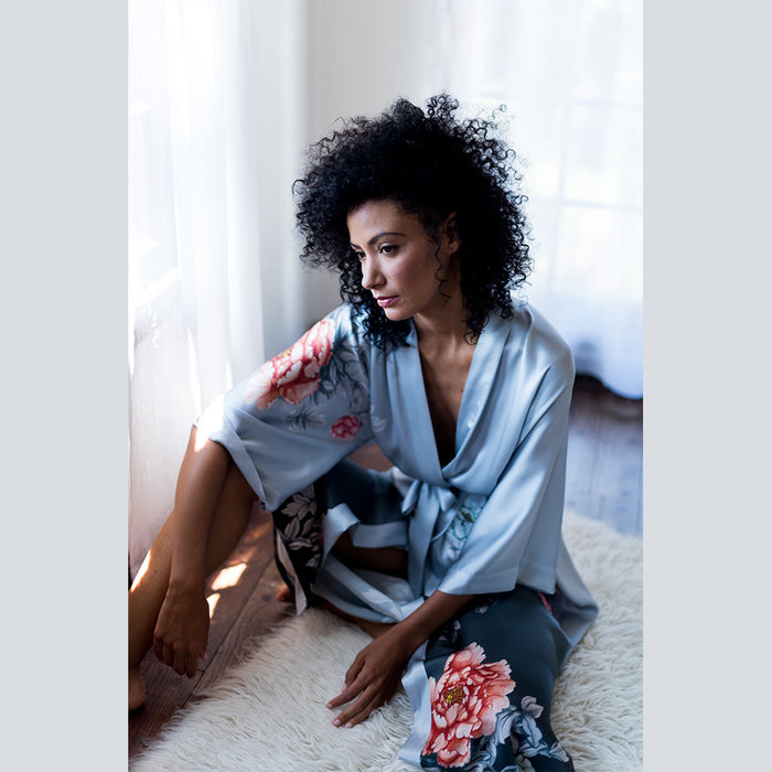 Botan Silk Short Kimono Robe | Ombre Kimono Robe – kimandono.com