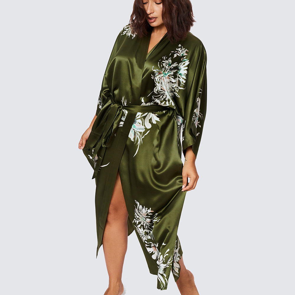 Yuri Washable Plus Size Silk Robe - Long | KIM+ONO – kimandono.com
