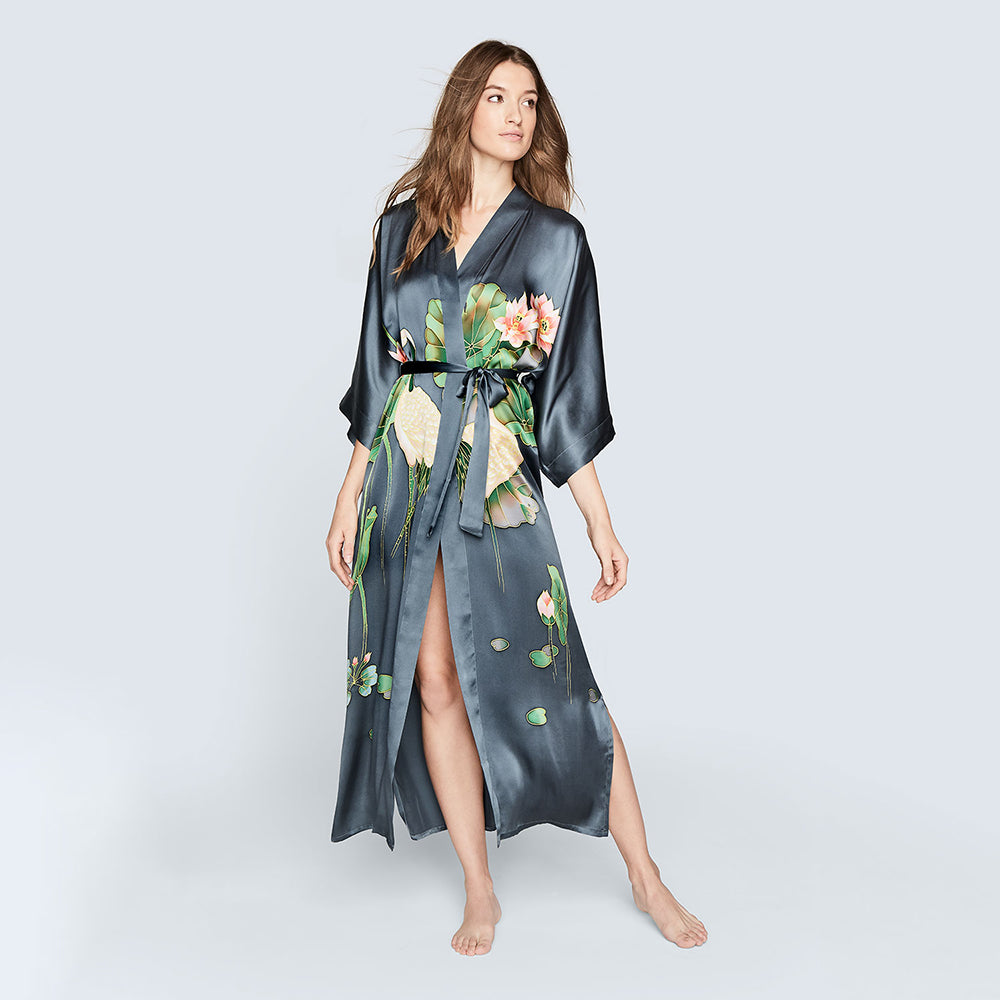 Hand-Painted Crane Long Silk Kimono Robe | KIM+ONO – kimandono.com