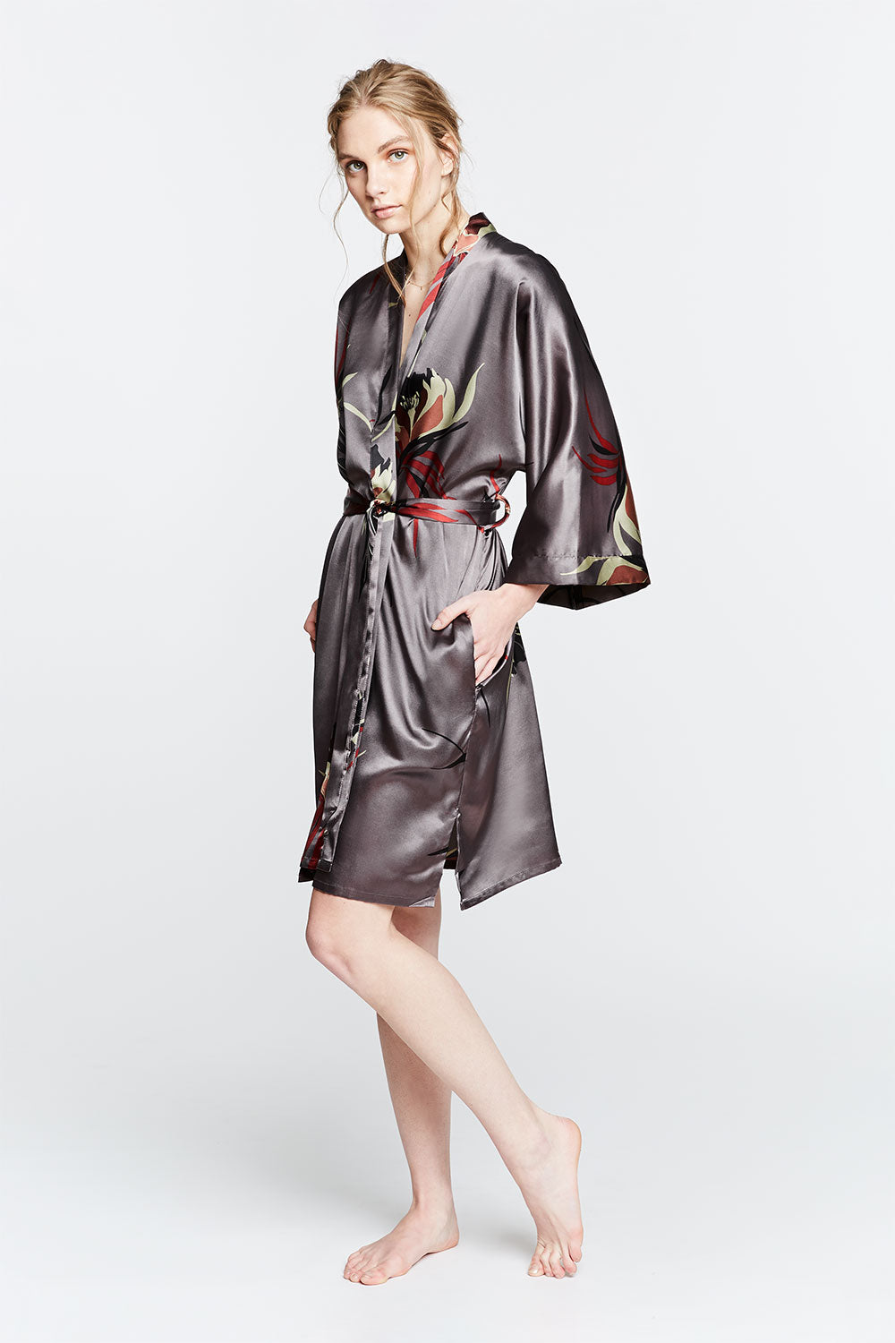 Hana Satin Kimono Robe - Short | Kimono Robe with Pockets – kimandono.com