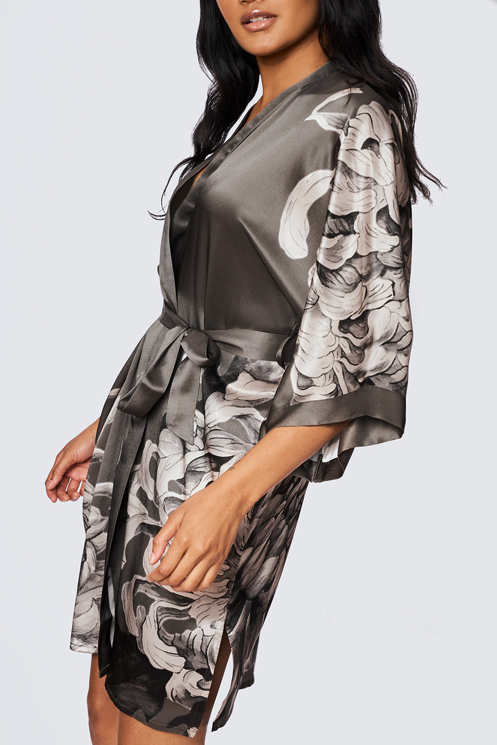 Washable Silk Kiku Kimono Robe - Short | KIM+ONO