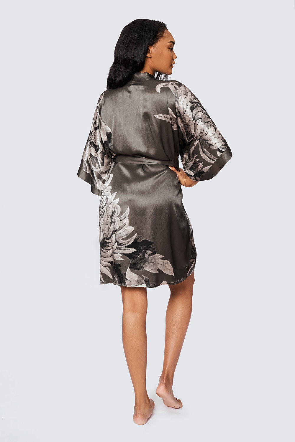 Washable Silk Kiku Kimono Robe - Short | KIM+ONO