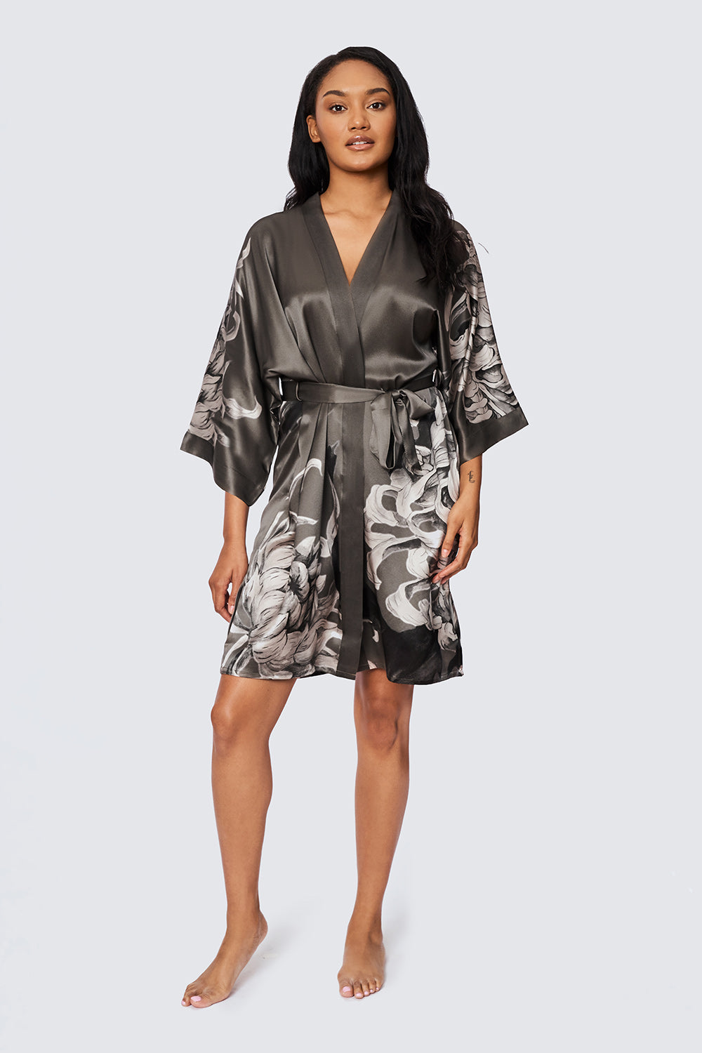 Washable Silk Kiku Kimono Robe - Short | KIM+ONO